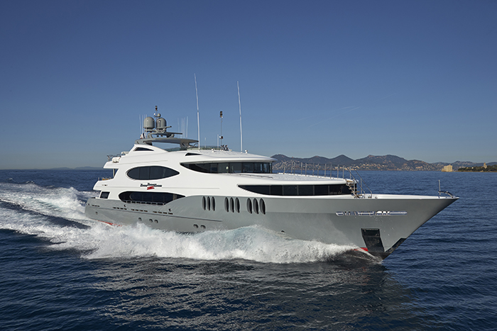 ZOOM ZOOM ZOOM Yacht Charter Details, Trinity | CHARTERWORLD Luxury ...